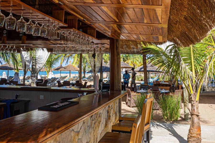 Safari Beach : Restaurant et Bar en Bord de Mer avec Plage Privée et ...