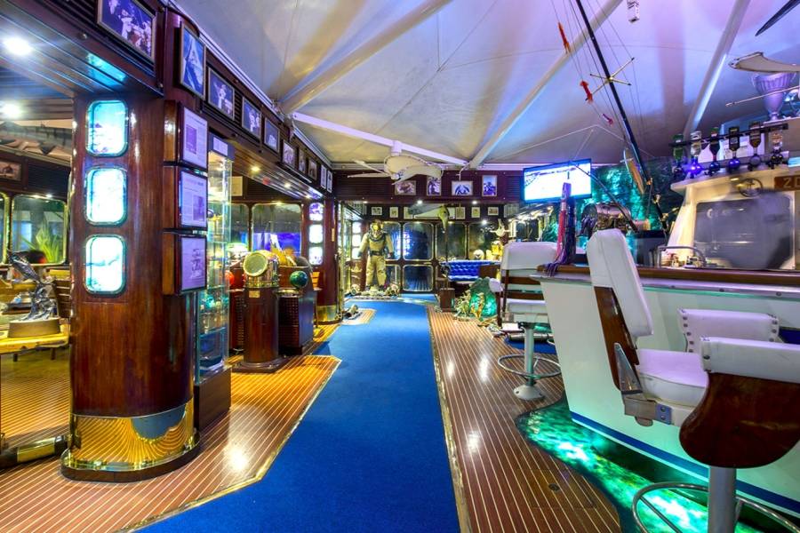 Le Lagon 1 : Un Voyage Culinaire au Bord de l'Océan à Dakar